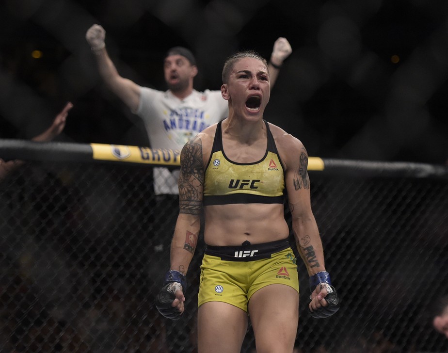 Jessica Andrade se anima com 'Ilha da Luta' do UFC e topa lutar até 4 ...