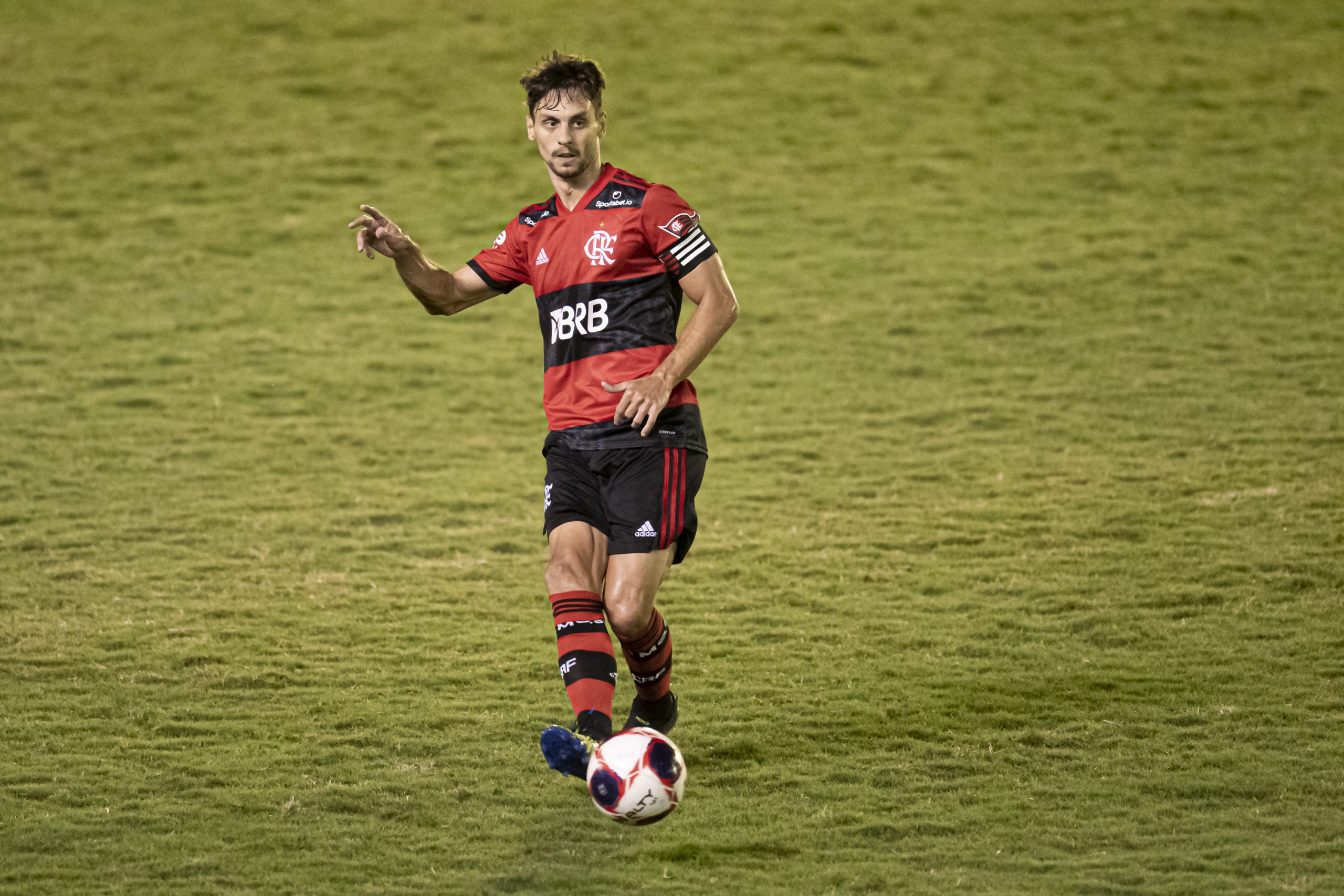 Tite convoca Rodrigo Caio para seleção depois de contusão de Thiago ...